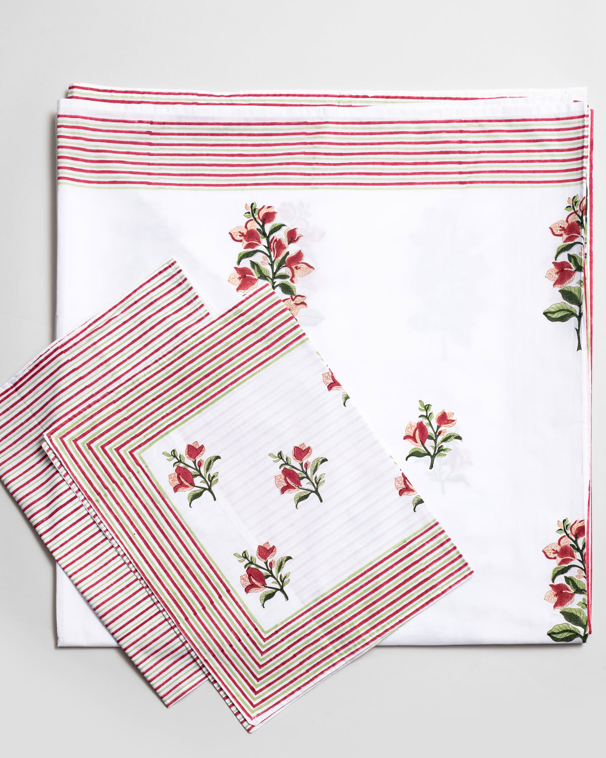 Bougainvillea Blooms Pink Bedsheet | Rangbagh
